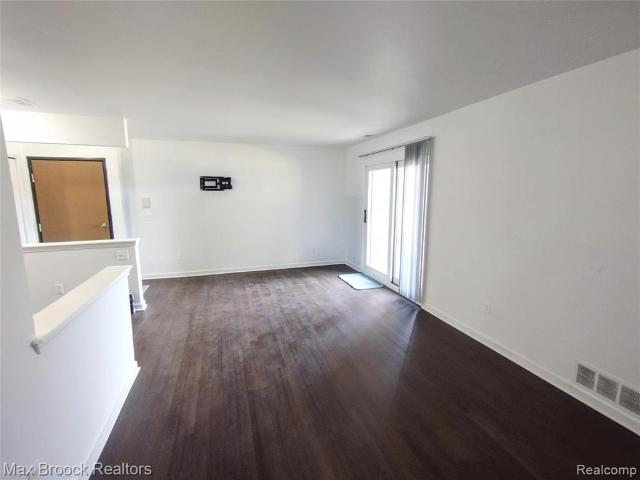 43347 Cape Drive