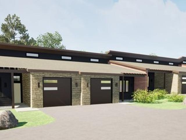 4334 Studebaker Ln, Eau Claire, WI 54703