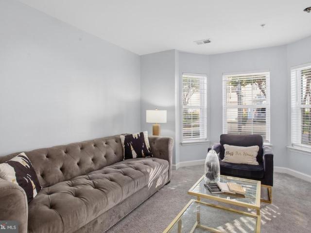 4334 Talmadge Circle
