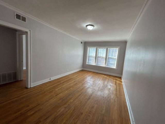 4334 W Lawrence Ave 1 Bedroom Apartment for Rent at 4334 W Lawrence Ave, Chicago, IL 60630 Albany Park