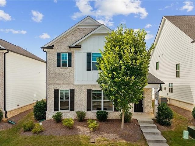 4335 Magpie Dr, Hoschton, GA 30548