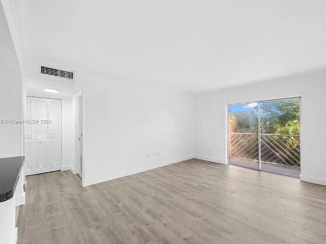 4335 NW S Tamiami Canal Dr #107, Miami, FL 33126