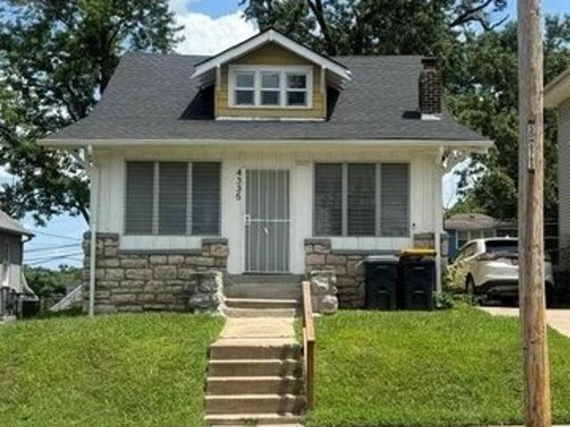 4335 College Ave, Kansas City, MO 64130