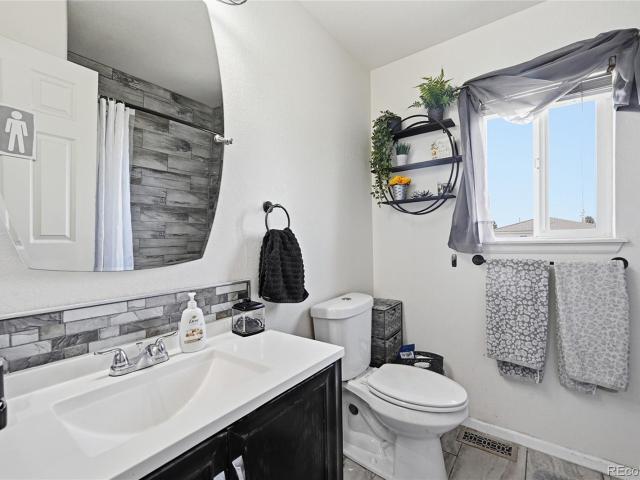 4335 Lyndenwood Point, Highlands Ranch, CO 80130 | MLS #2644