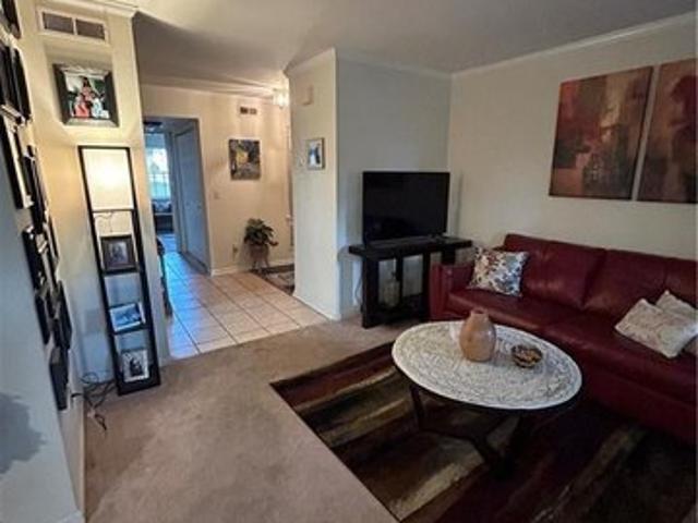 4336 Edith Ln Apt E, Greensboro, NC 27409