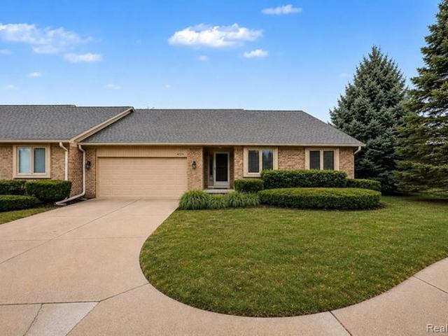 4337 Elaine Ct, Shelby Township, MI 48316