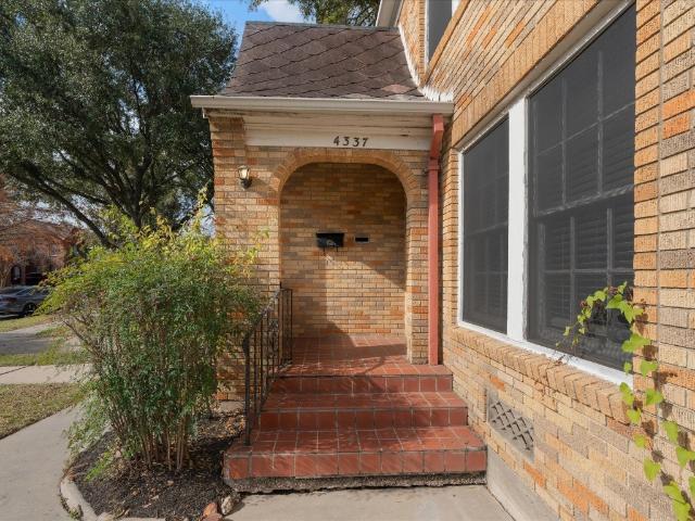 4337 Jefferson St, Unit 1, Houston, TX 77023 | MLS #65692 | Compass