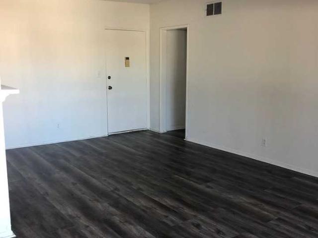 4338 Mammoth Ave Apts 2 Bedroom Apartment for Rent at 4338 Mammoth Ave, Los Angeles, CA 91423 Sherman Oaks