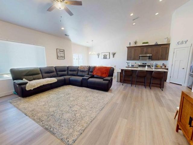 4338 N Gold Dust Trail St, Enoch, UT 84721