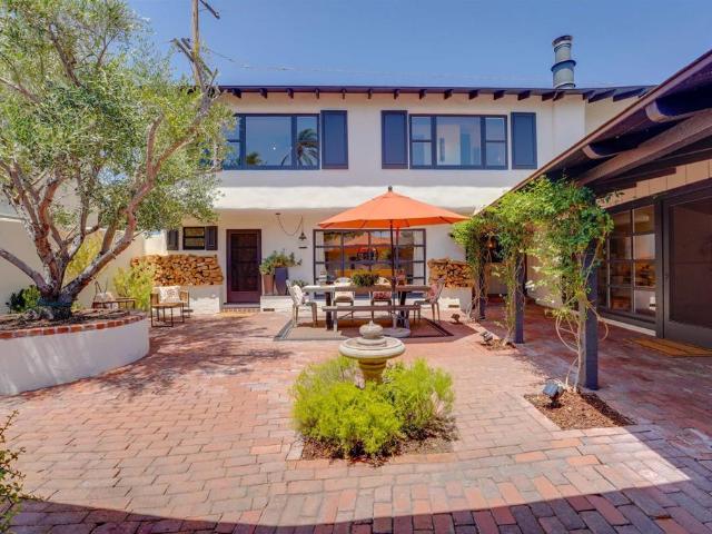 4338 Adams Avenue