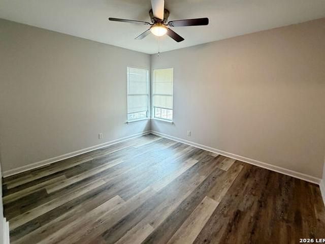 4338 Sun Vista Ln