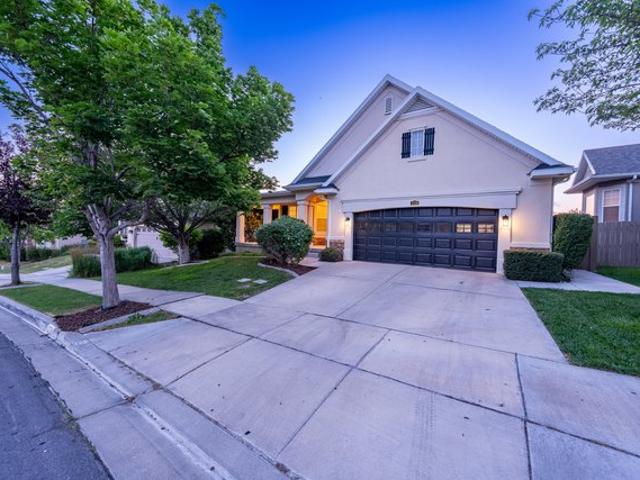 4339 N Chestnut Oak Dr, Lehi, UT 84048