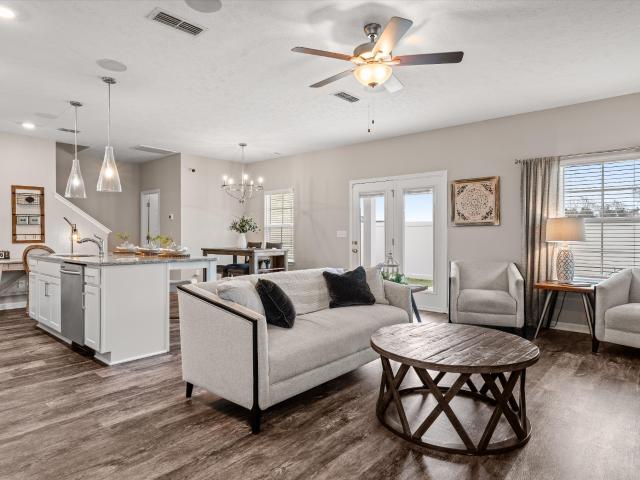 4339 Calusa Dr