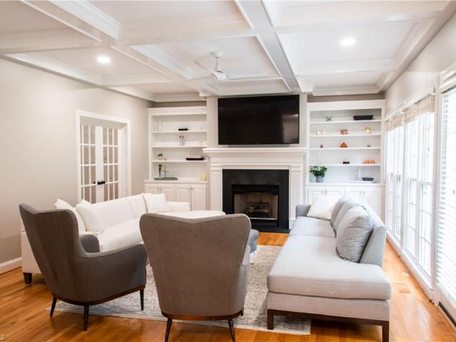 4330 Greenbrier Farm Road