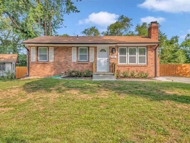 4330 Laurel Ave, Kansas City, MO 64133