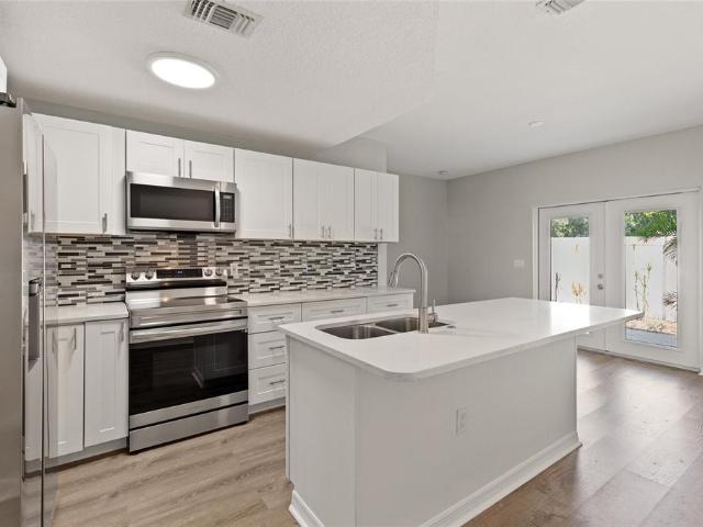 4330 Tyler Cir N, St. Petersburg, FL 33709 | MLS #A4690 | Compass