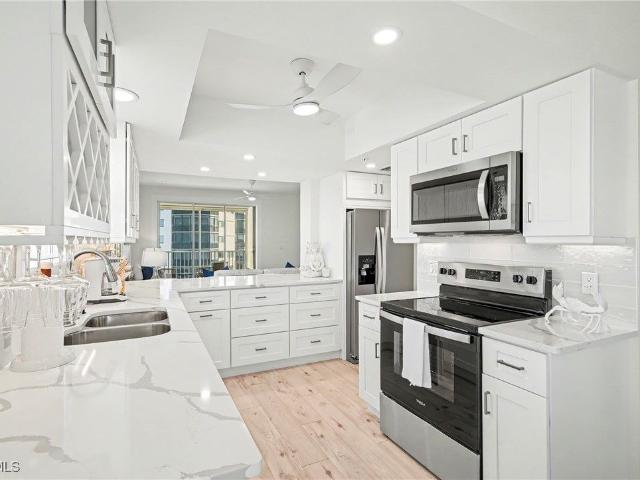 4331 Bay Beach Lane Unit# 651, Fort Myers Beach, US, FL