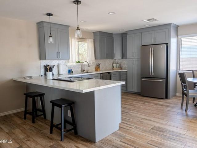 4331 W Dailey St, Glendale, AZ 85306