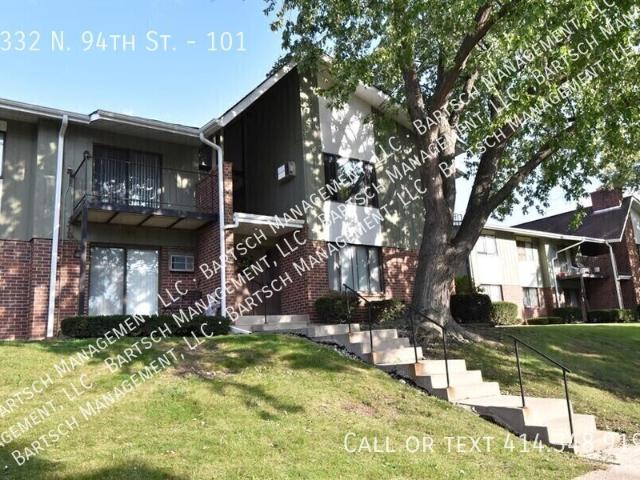 4332 N. 94th St 1 bed, 1 full bath