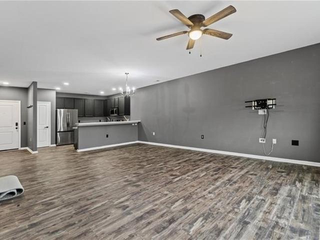 4332 Hillingdon Bnd Apt 205, Chesapeake, VA 23321