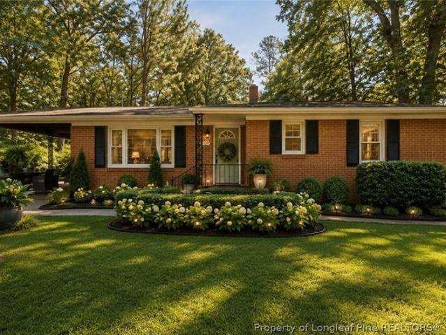 4332 Lakeside Dr, Fayetteville, NC 28311