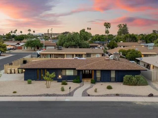 4332 W Echo Ln, Glendale, AZ 85302