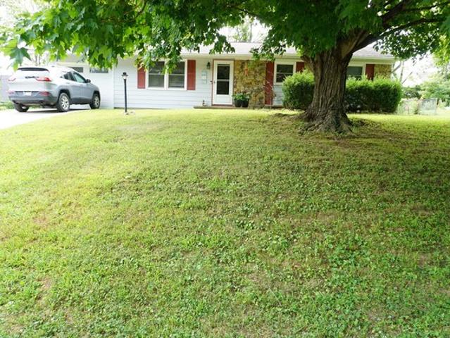 4333 N Brookwood Dr, Bloomington, IN 47404