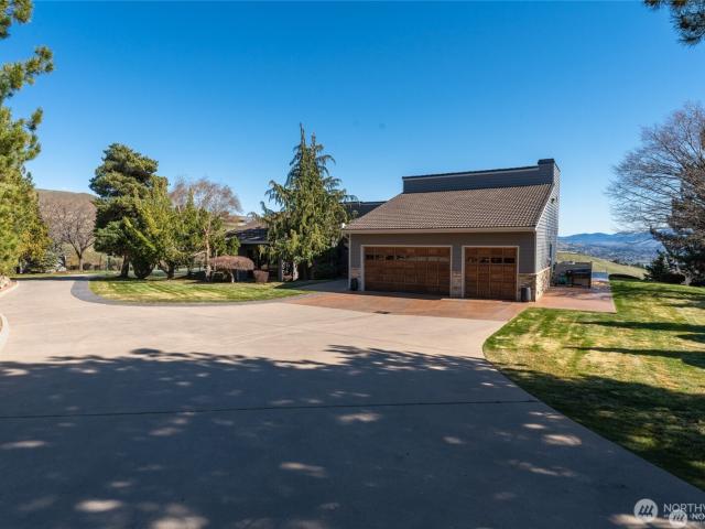 4333 Anna Lane