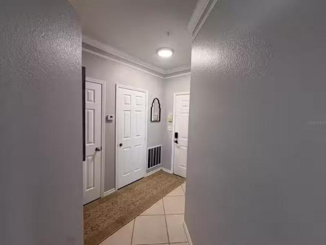 4333 Bayside Village Dr #310, Tampa, FL 33615 MLS O6305832
