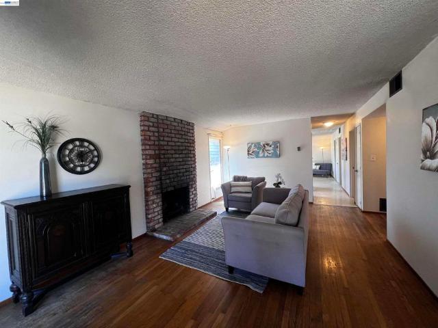 4333 Brookwood Ave