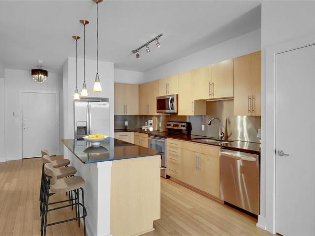 4333 Gilbert Avenue # 215