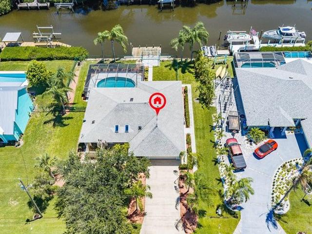 433 12th St SE, Vero Beach, FL 32962