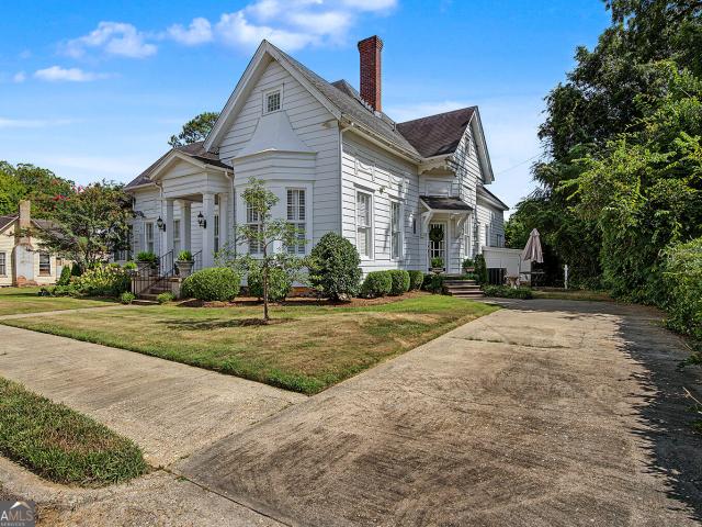 433 Church Street NE