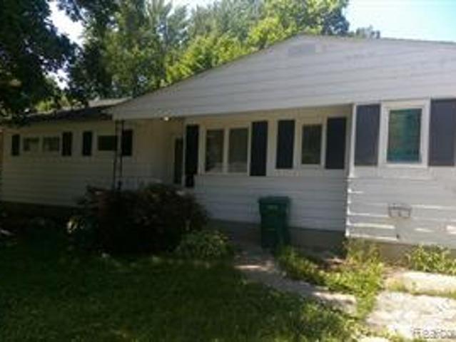 433 Crestview Street