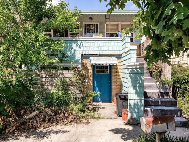 433 Beach 63rd St, Queens, NY 11692