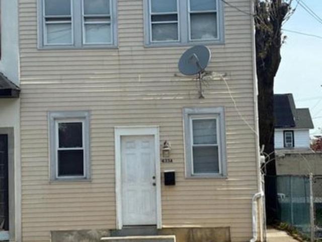 433 Bridgeboro St, Riverside, NJ 08075