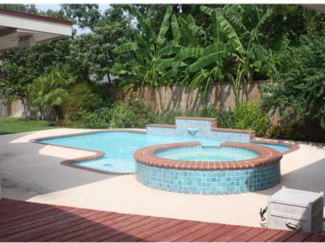 433 Delaine Dr, Corpus Christi, TX 78411 | MLS #159464 | Compass