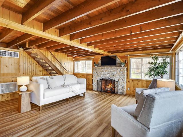 433 E Ellendale Road