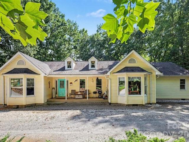 433 Foster Lake Rd, Blacksburg, SC 29702