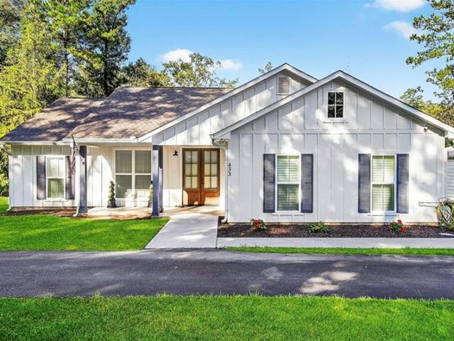 433 Hickory Dr E, TX 77332