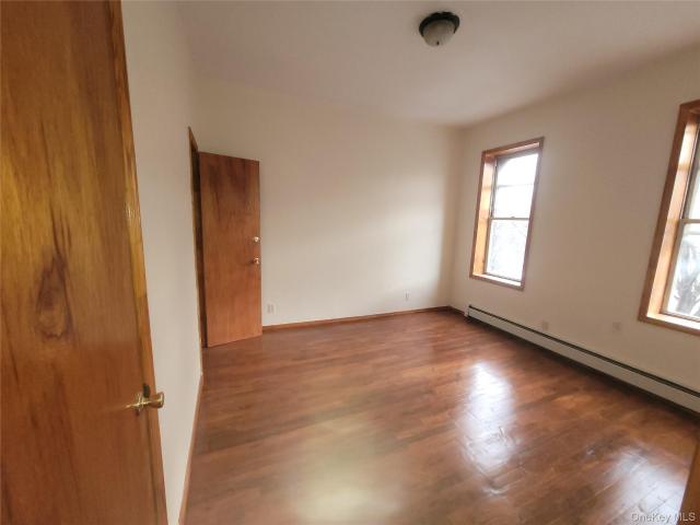 433 Jerome Street 1