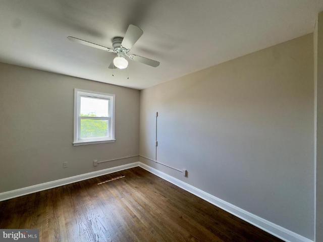 433 Oakwood Road