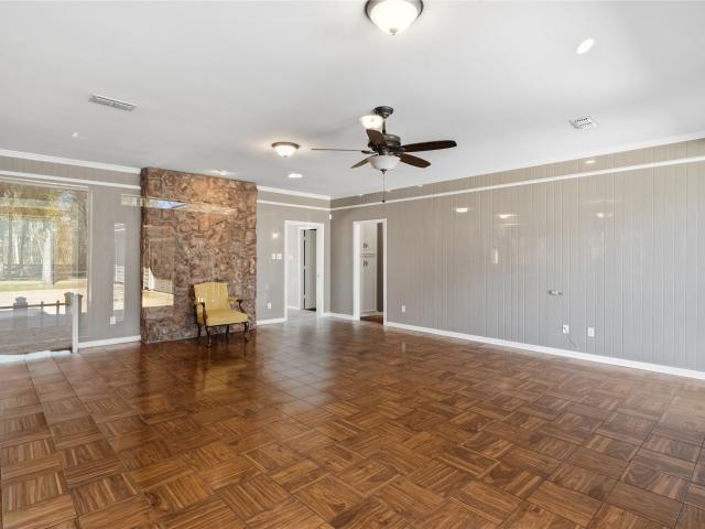 433 Mackhank Road