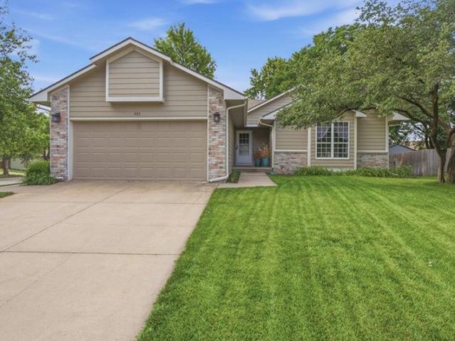 433 S Firefly Ct, Wichita, KS 67235