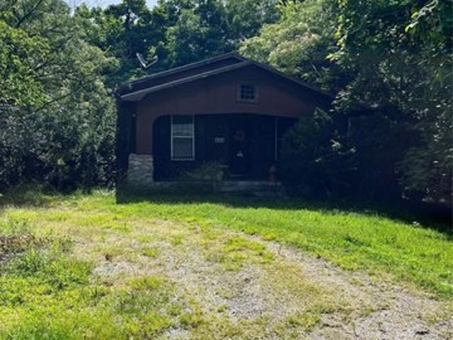 433 S Pecan St, Nowata, OK 74048