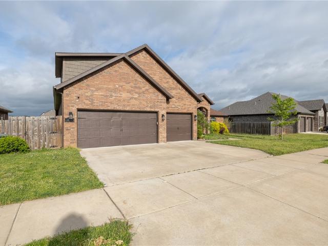 433 Snyders Bluff Drive