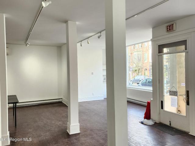 433 Warren Street Commercial