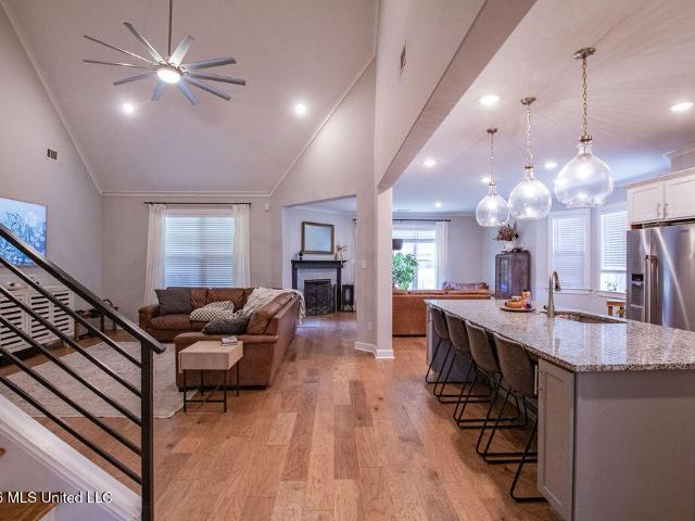 433 Vicksburg Cove