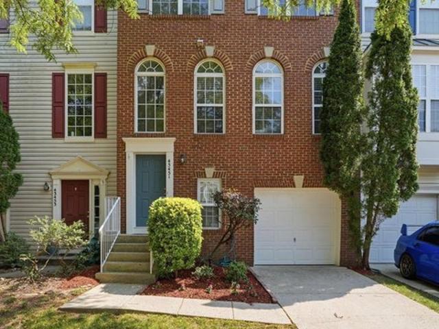 43451 Laidlow St, Chantilly, VA 20152