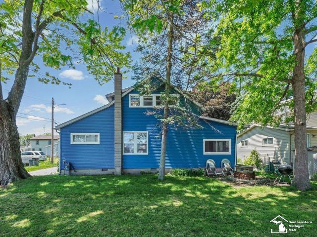 4346 4th Street